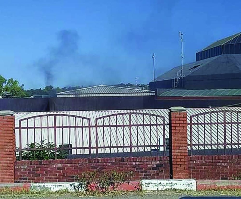Man burns down Serowe council chamber | Guardian Sun